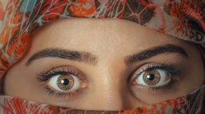 Top 10 countries with most beautiful eyes - Eye colors and personalities